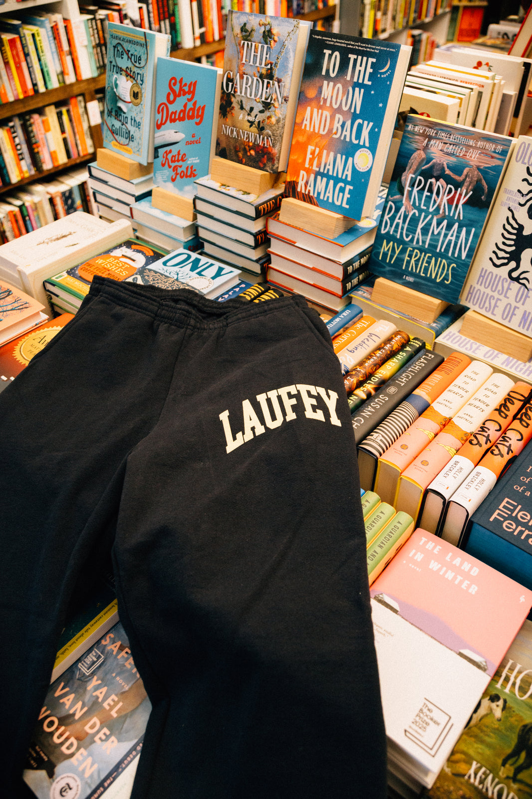 Laufey Merchandise & Official Apparel