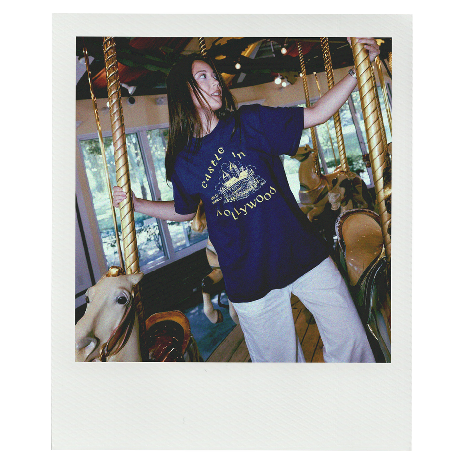 Laufey Merchandise & Official Apparel